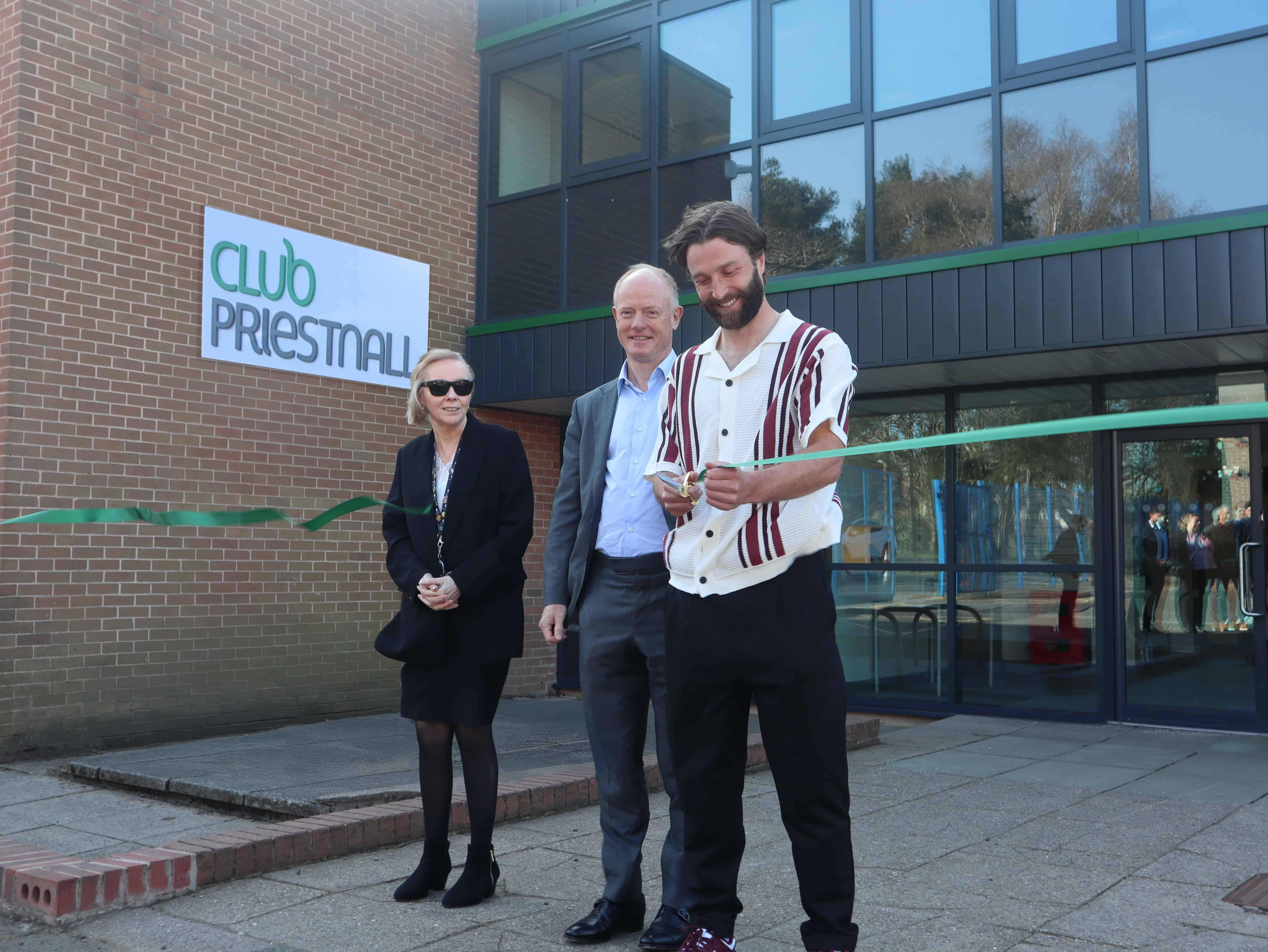 Home - Priestnall School